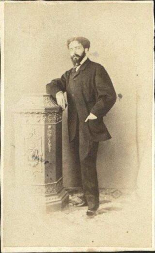 Δύο σπάνιες φωτογραφίες των Α. Παπαδιαμάντη και Εμ. Ροΐδη στην ΕΒΕ ...