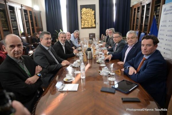 Ίδρυση Διεθνούς Κέντρου για την Ασφάλεια των Δημοσιογράφων – Τυπολογος