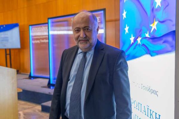 Tο βιβλίο του δημοσιογράφου και συγγραφέα Δημήτρη Τσιόδρα για την ...