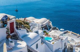 Ταξίδι εν πλω στην Σαντορίνη – Ένας μικρός οδηγός για ενοικίαση σκάφους ...